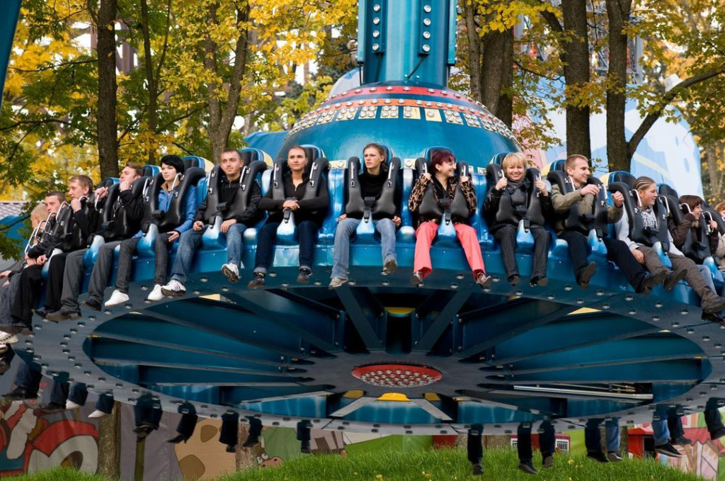 Exploring Pendulum Rides for Your Amusement Park